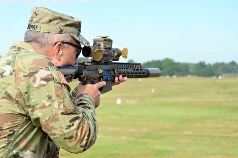 How is the US Army's new rifle, the XM-7, performing compared to the ...