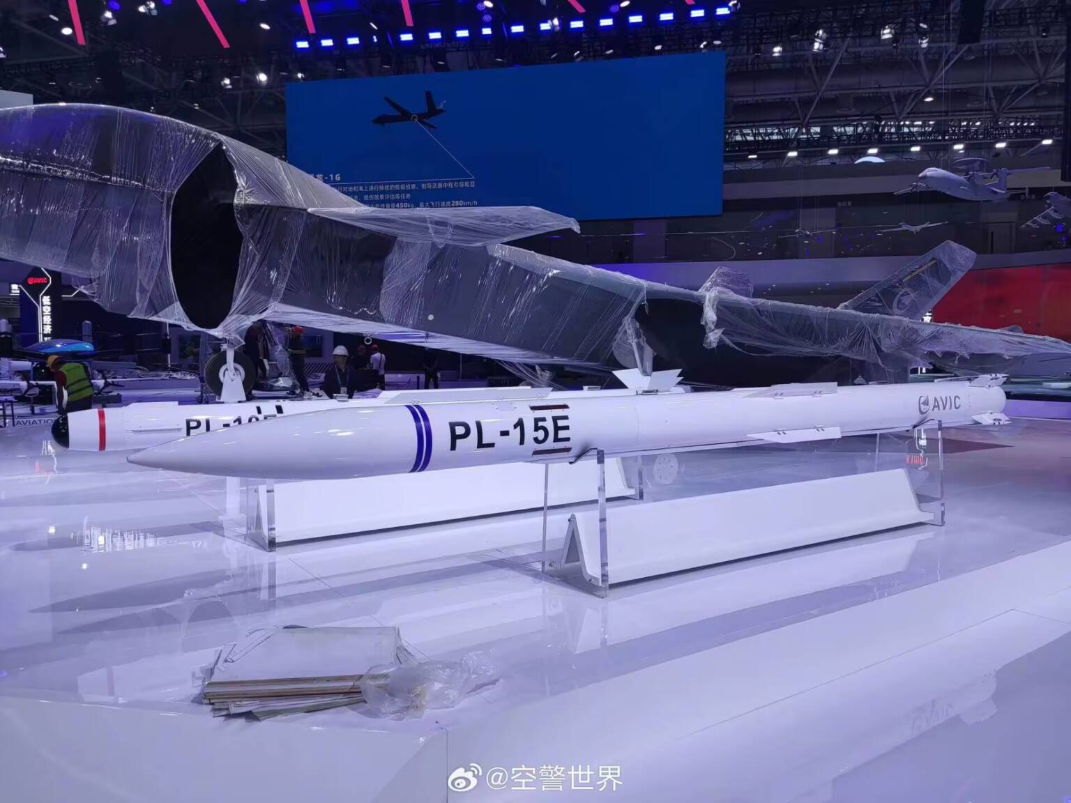 Presentato il PL-15E: missile a lungo raggio cinese per il caccia ...