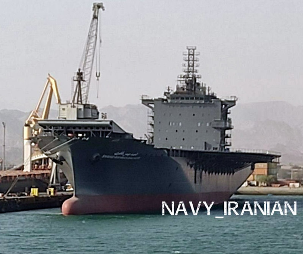 La portaerei/droni iraniana Shahid Bagheri ora è in mare