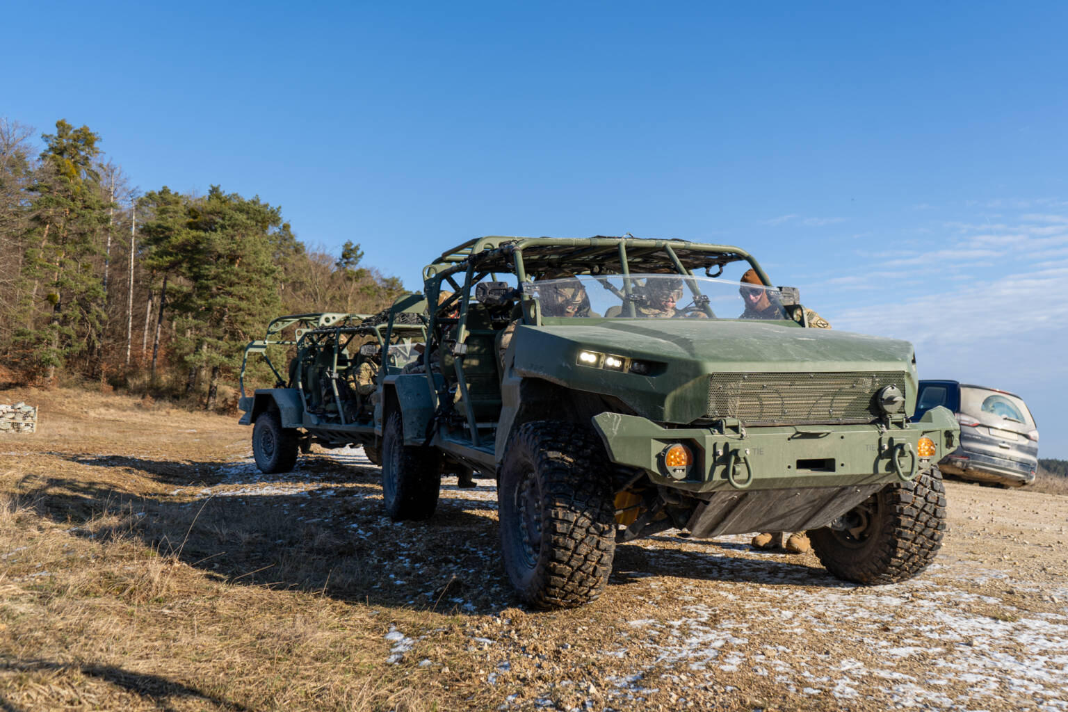 The hybrid vehicle that will replace the Humvee in the US Army ...