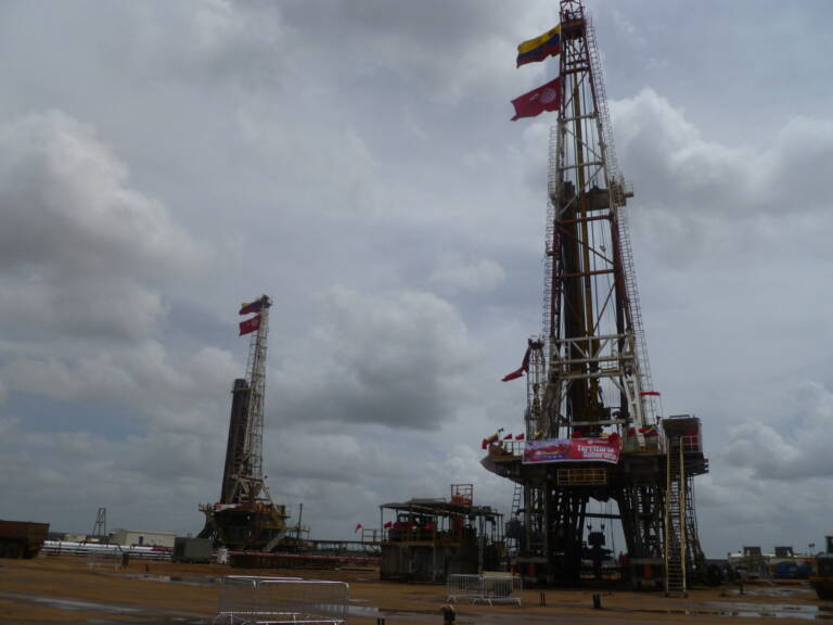 Oil and hidden debts: How much does Venezuela owe China? What changes ...