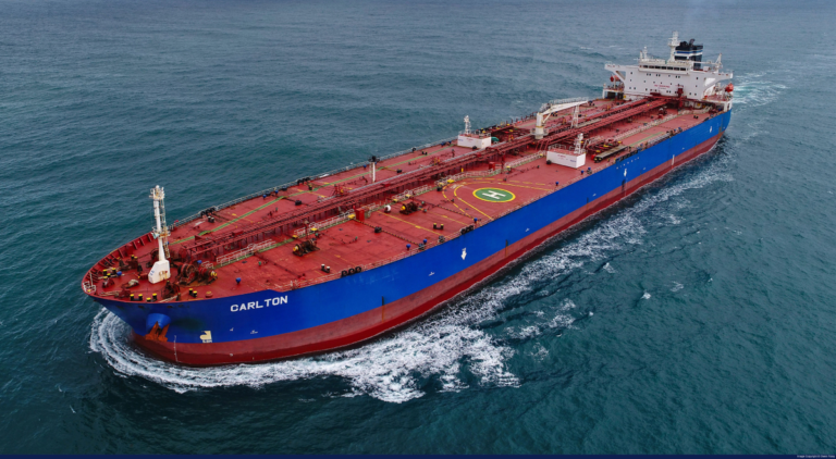 The French Navy blocks the oil tanker "Grinch": a tanker from the ...